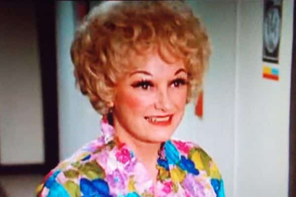 32 amusing quotes by Phyllis Diller - Roy Sutton