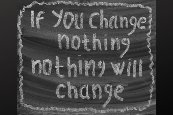 Wit & Wisdom: 40 Amusing Quotes by Famous People - Roy Sutton